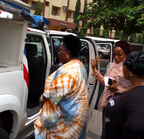 Police rescue woman who attempts to jump into Lagoon on 3rd Mainland ...