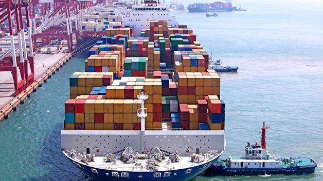 Container carrier giants end 2016 in red, says Alphaliner - Ships & Ports