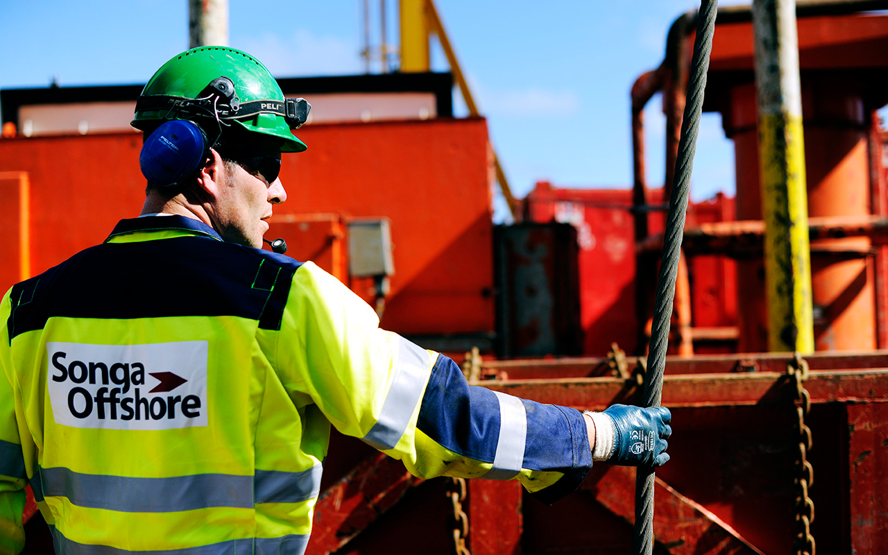 Transocean to buy Norwegian rig firm Songa Offshore for $1.1bn - Ships ...